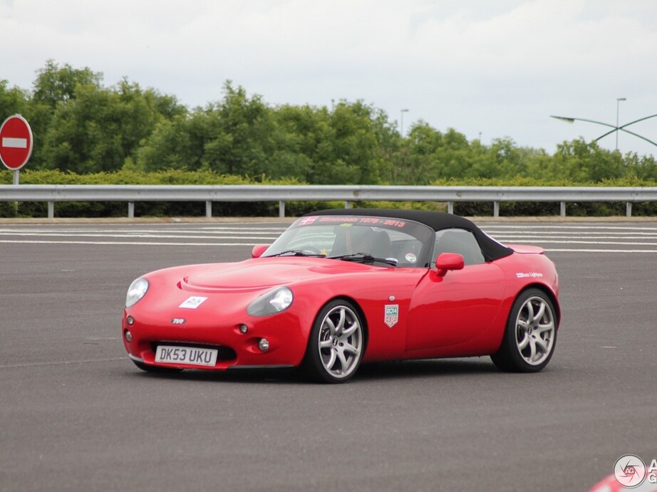 ECR - TVR Tamora details