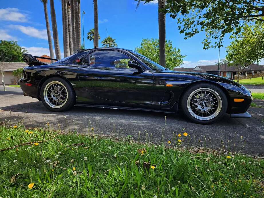 ECR - Anfini RX-7 RZ details