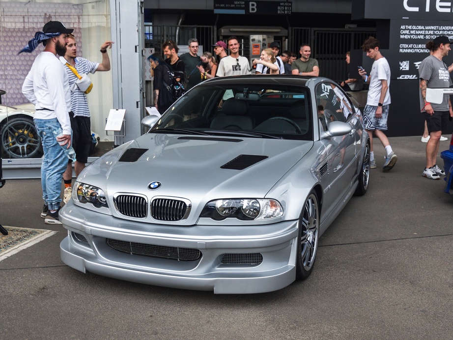 ECR BMW M3 GTR Strassenversion E46 Details