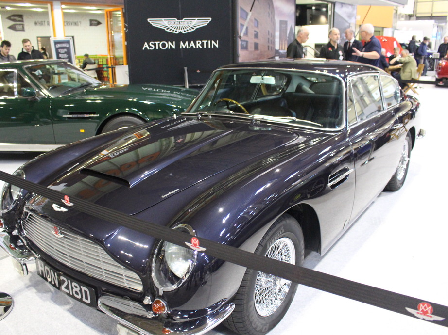 ECR - Aston Martin DB6 details