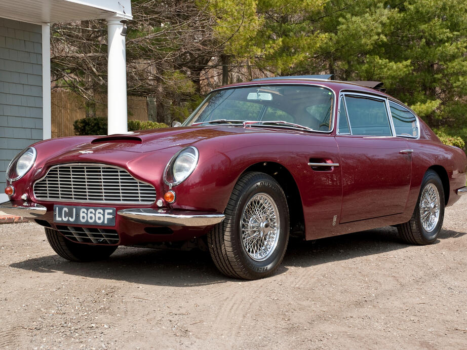 ECR - Aston Martin DB6 details