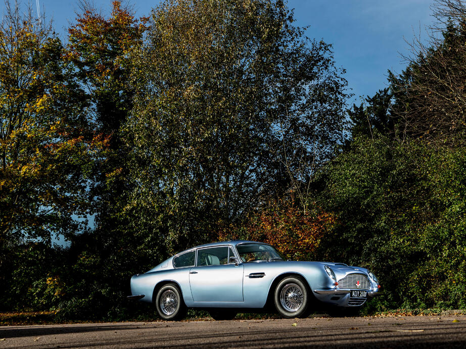 ECR - Aston Martin DB6 details