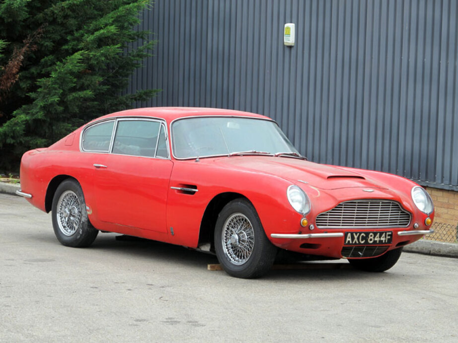 ECR - Aston Martin DB6 details