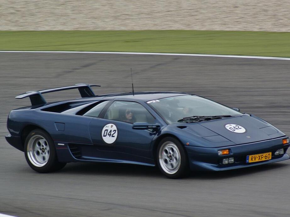ECR - Lamborghini Diablo details