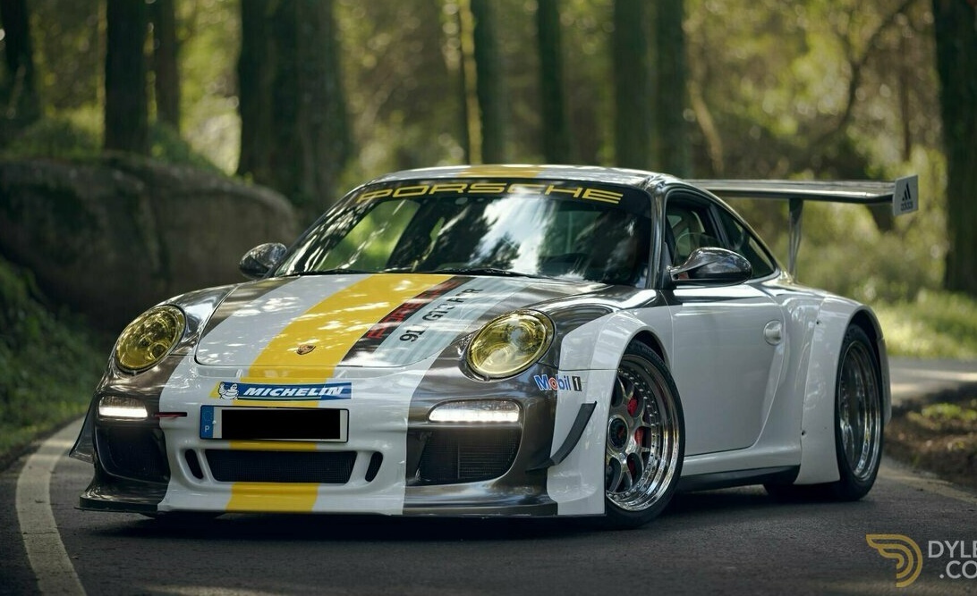 ECR - Porsche 911 GT3 RS (997.2) details