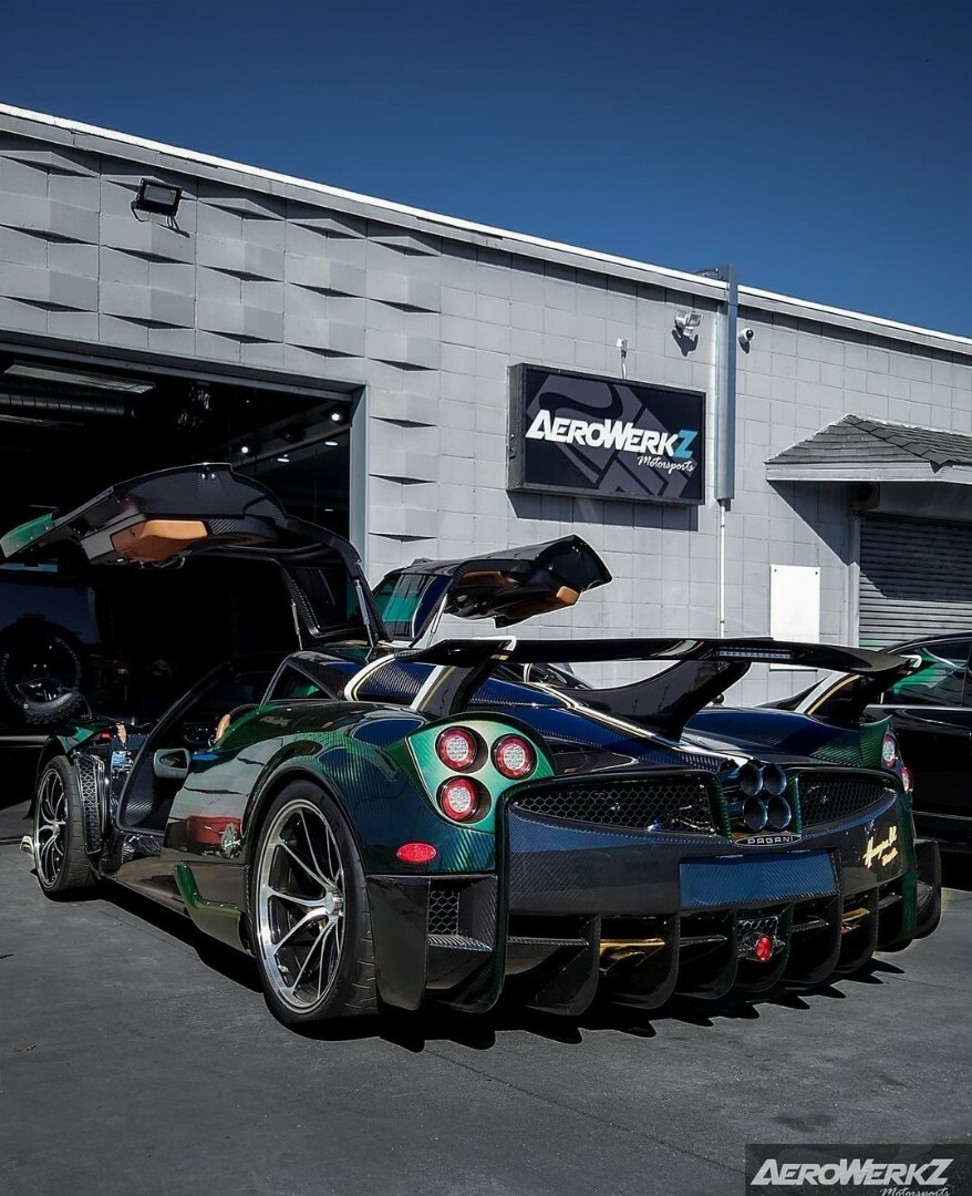 ECR - Pagani Huayra BC details