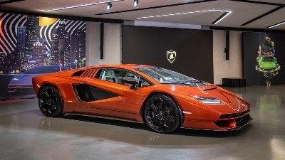 ECR - Lamborghini Countach LPI 800-4 details