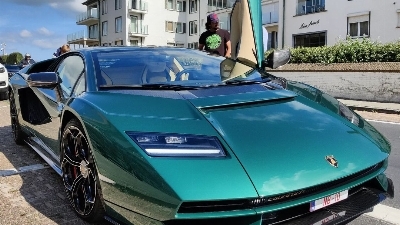 ECR - Lamborghini Countach LPI 800-4 details