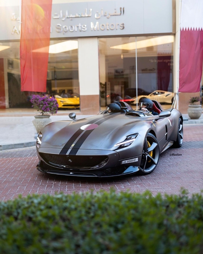 ECR - Ferrari Monza SP2 details