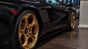 ECR - Lamborghini Countach LPI 800-4 details