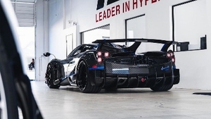 ECR - Pagani Huayra details