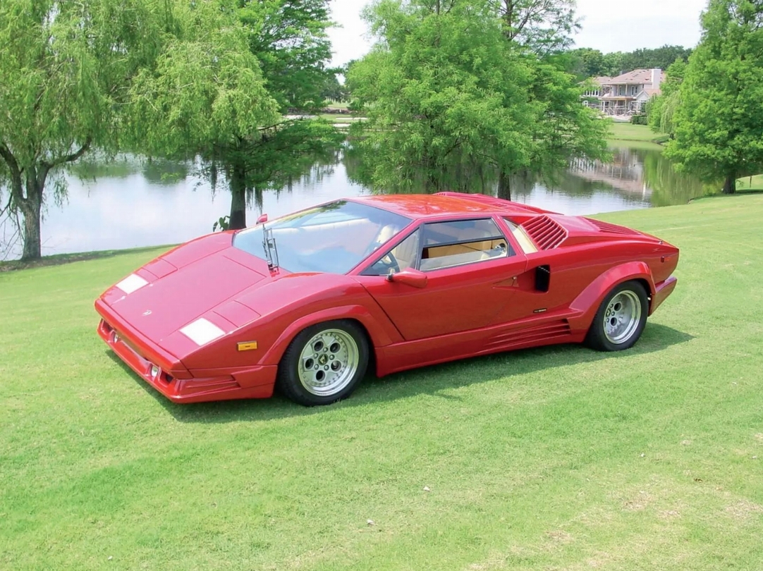 ECR - Lamborghini Countach 25th Anniversary details