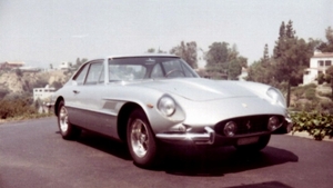 ECR - Ferrari 400 Superamerica details