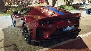 ECR - Ferrari 812 details