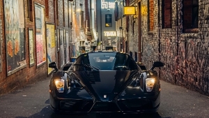 ECR - Ferrari Enzo details