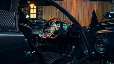 ECR - Pagani Zonda details