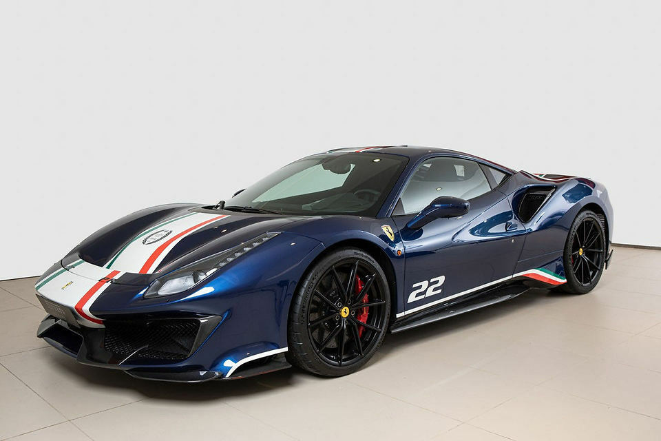 ECR - Ferrari 488 Pista Piloti details