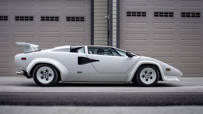 ECR - Lamborghini Countach details