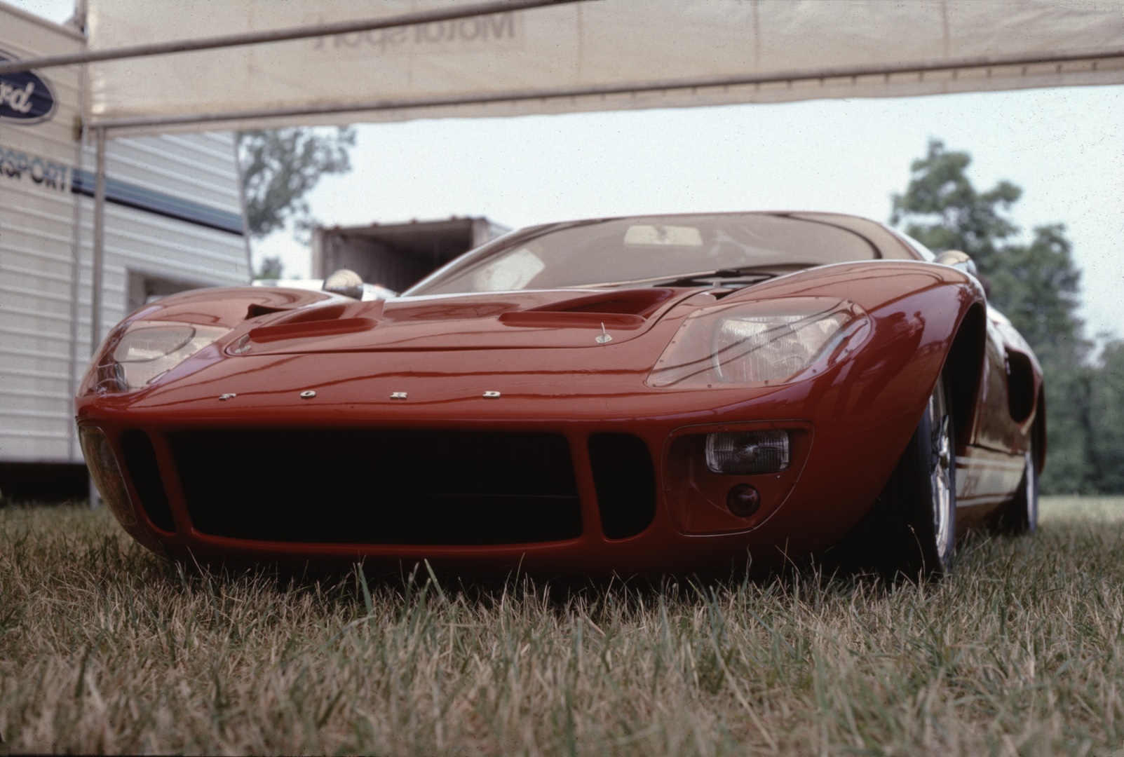 ECR - Ford GT40 MK I details