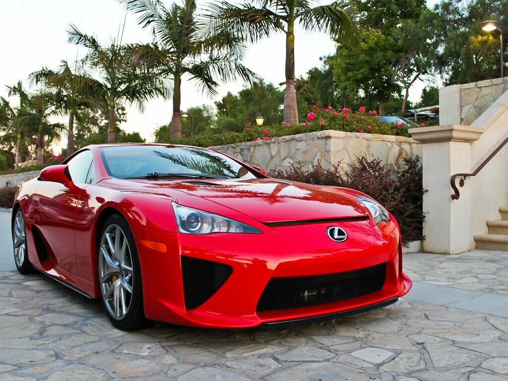 ECR - Lexus LFA details