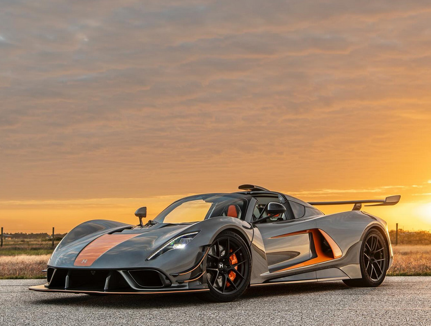 ECR - Hennessey Venom F5 Revolution Roadster details