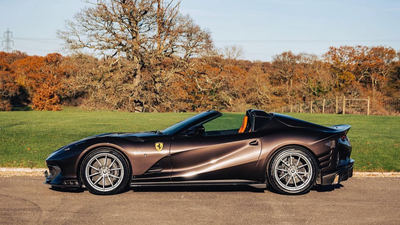 ECR - Ferrari 812 details