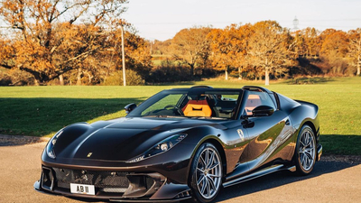 ECR - Ferrari 812 details