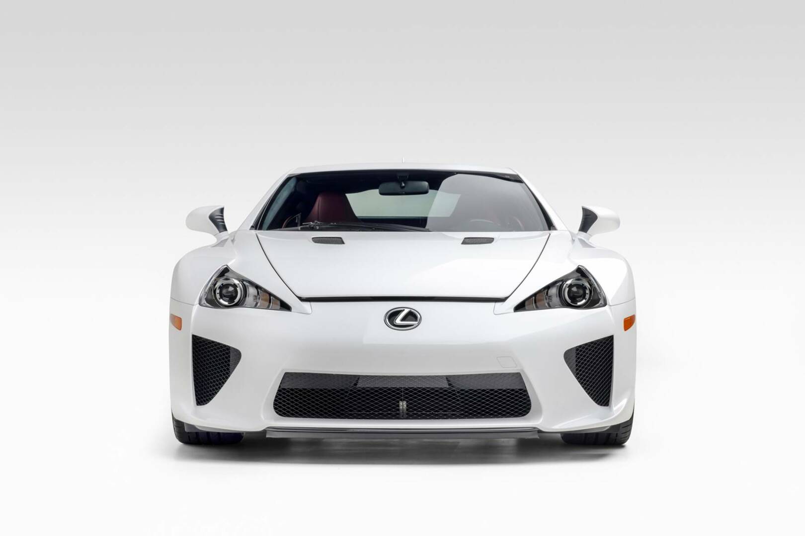 ECR - Lexus LFA details