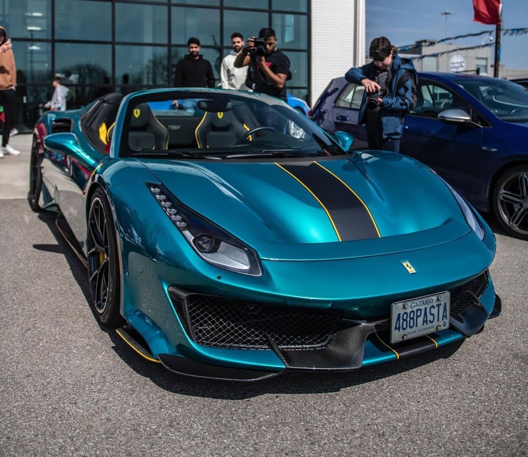 ECR - Ferrari 488 Pista Spider details