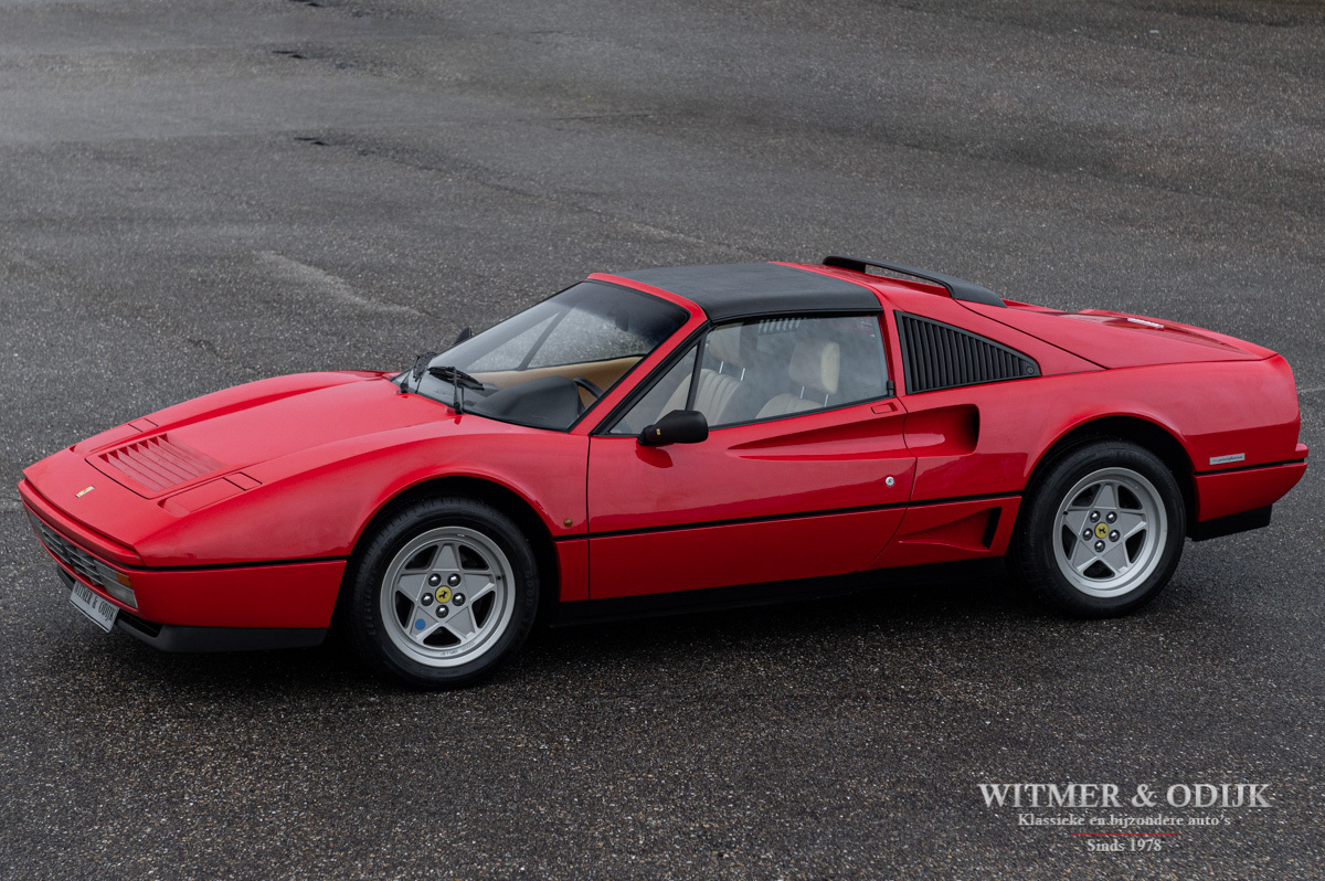 ECR - Ferrari 208 GTS Turbo details