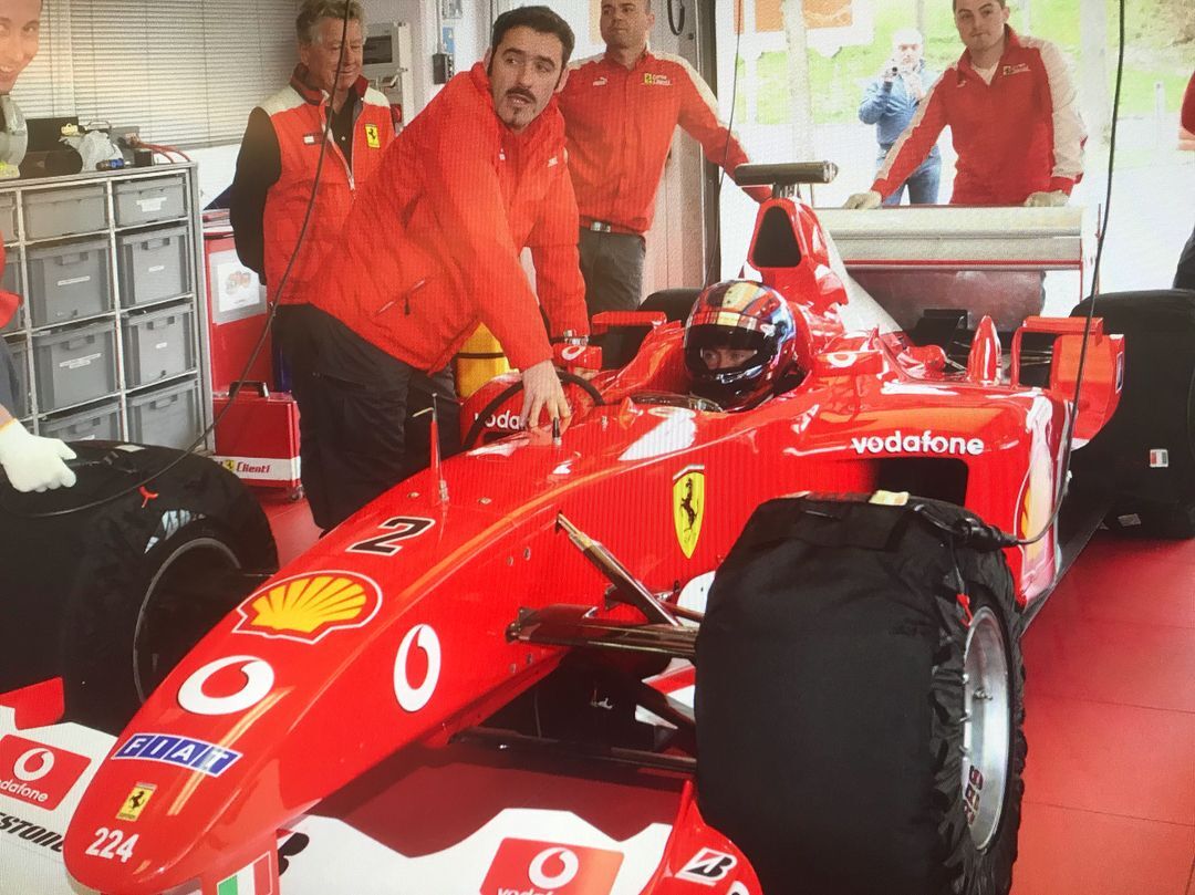 ECR - Ferrari F2002 details