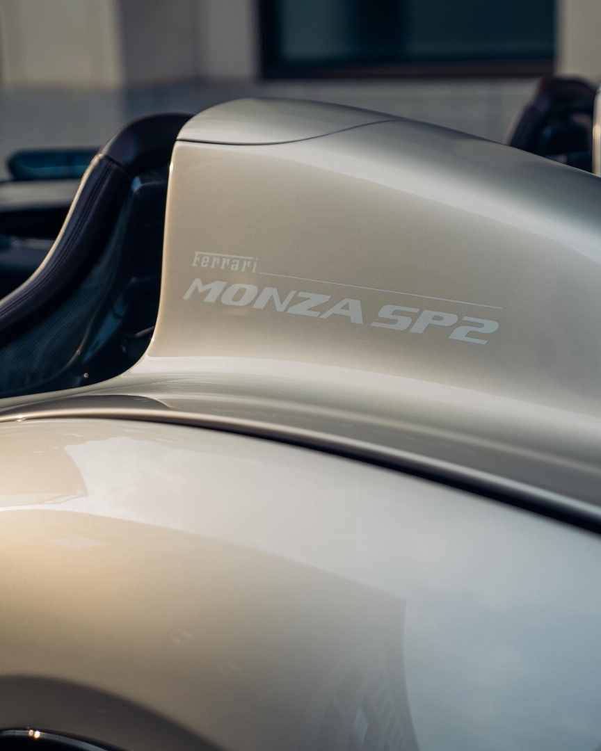 ECR - Ferrari Monza SP2 details